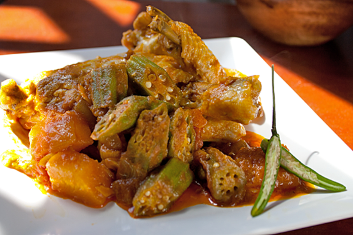 Angola Mutfağının Lezzetleri: Funge ve Muamba de Galinha - Angola Rehberi